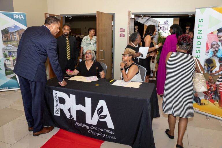 Scholarship Opportunities | Richmond Redevelopment & Housing Authority